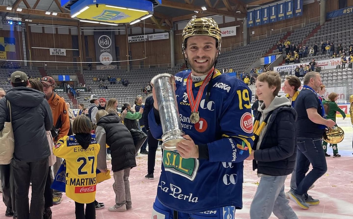 Maxim Trépanier remporte le championnat en Norvège avec Storhamar - Source du Hockey