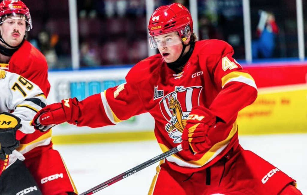 Alexis Bernier prend la direction de Chicoutimi - Source du Hockey
